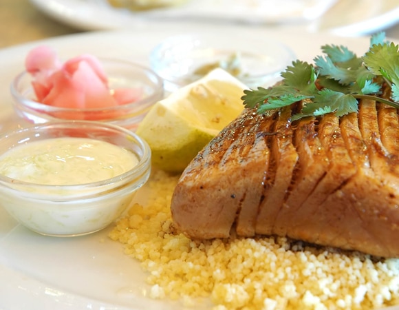 Badejo ao Forno com Molho de Alcaparras • Receitas | Peeters Place